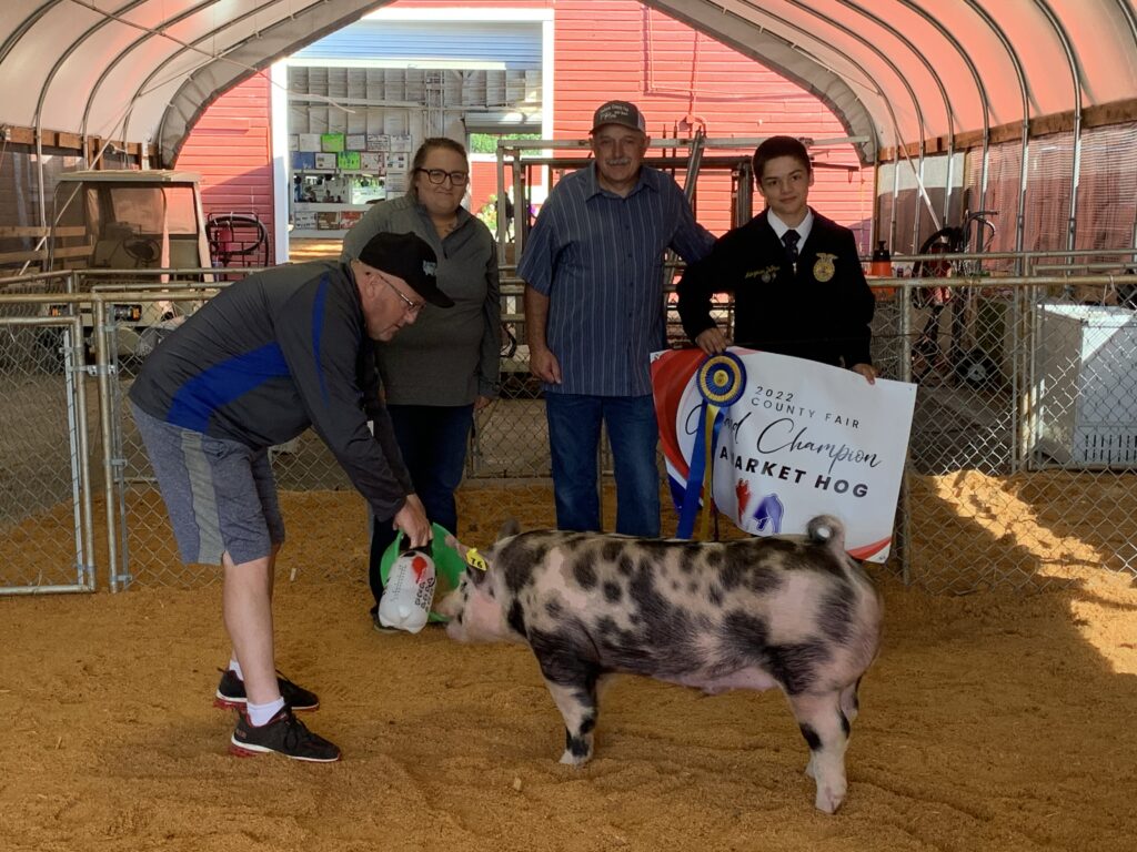 Show Goat Feed & Supplements – Show-Rite