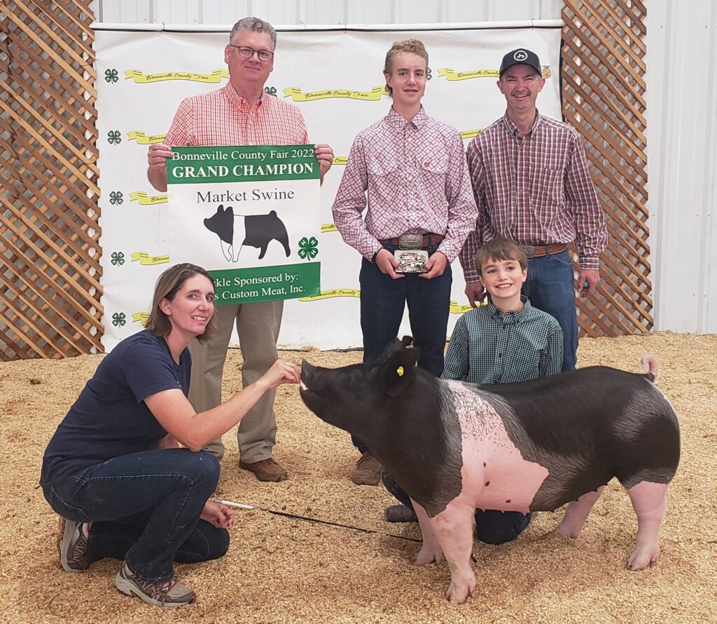 Show Goat Feed & Supplements – Show-Rite